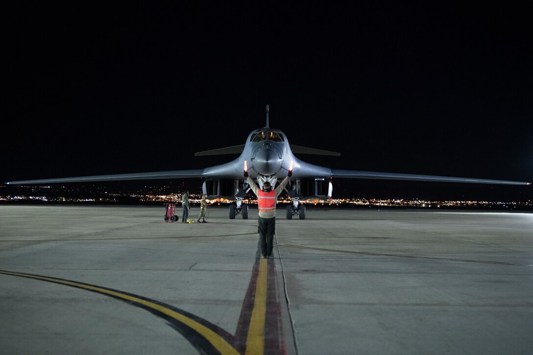 Military and Commercial Technology: Some B-1s Return to Flight ...