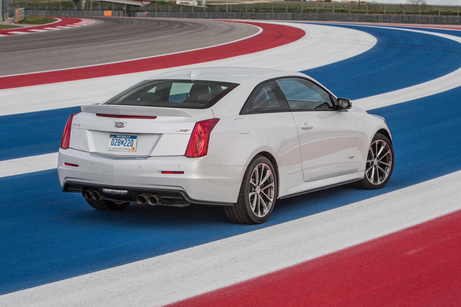 Cadillac ATS-V+, con el 7.0 litros V8 del Camaro Z/28 (+Fotos) - Roa y ...