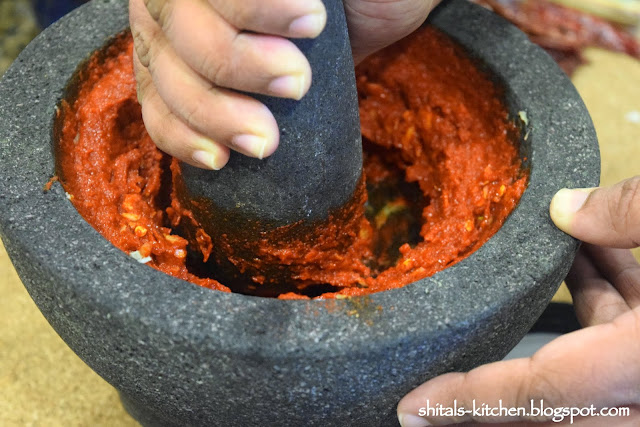 Shital's-Kitchen: Stone Ground Chutney