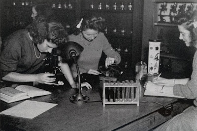 Samford Library News: Throwback Thursday - 1945 Chemistry Students