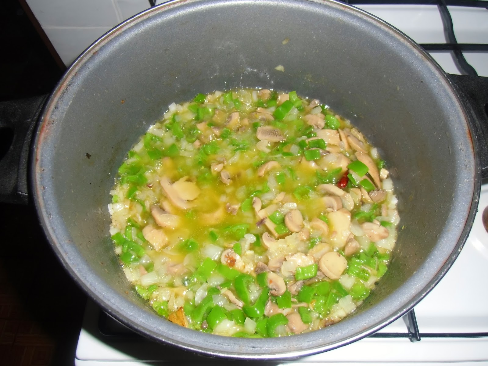 Mi Sartén: Pollo al ajillo con patatas alioli