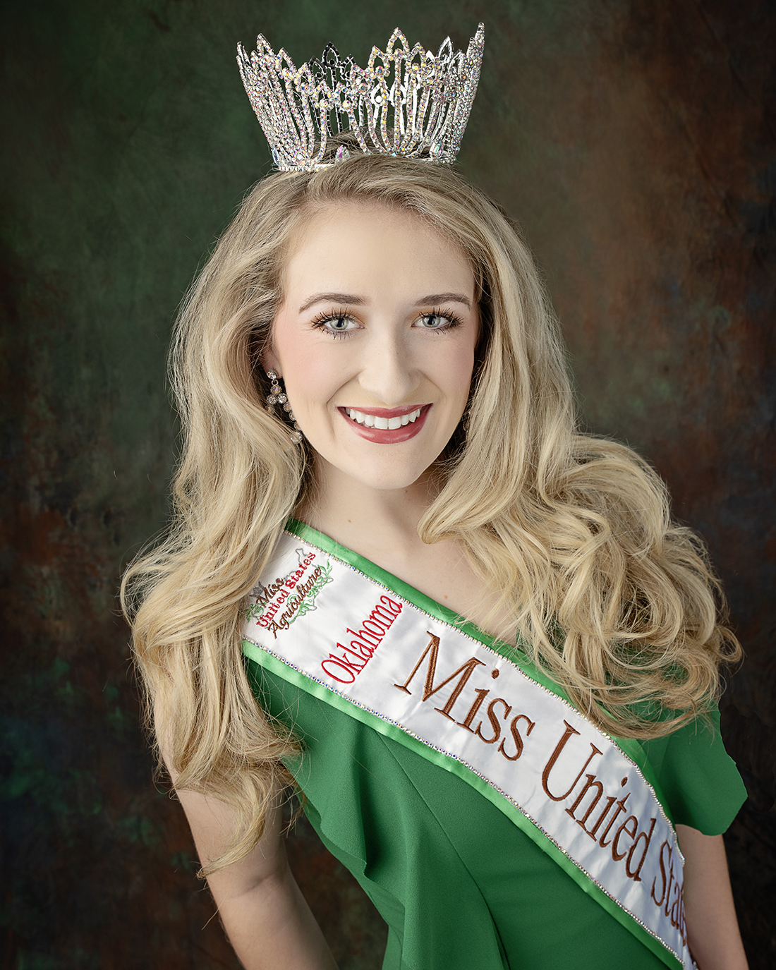 KXMX - Local News: Roland Student, Cambrey Jo Hull, Wins Title