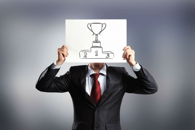 SISTEMAS DE RECOMPENSAS. SECTOR FINANCIERO: INTERBANK - Desarrollo ...