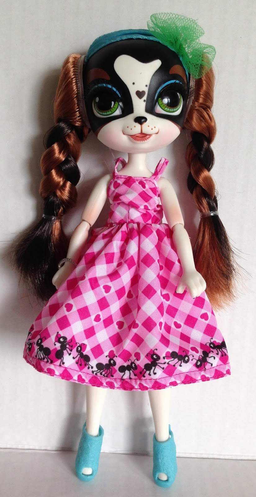 Once Upon A Doll Collection : Pinkie Cooper's BFF Pepper Parson Doll Review