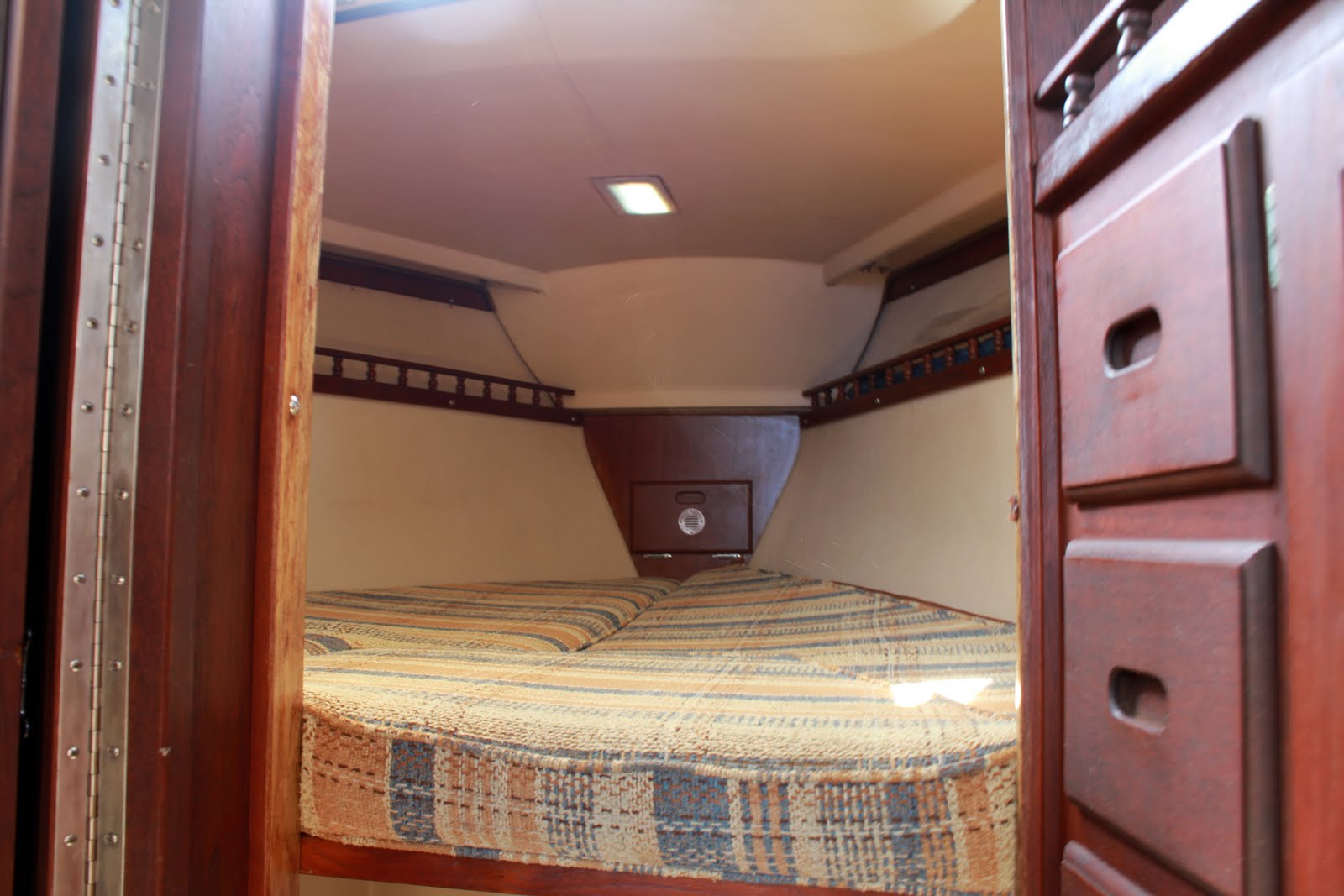 Georgetown Catalina 30 For Sale: Interior Photos