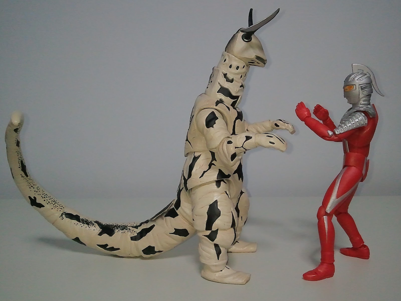 The Micro M78: Ultra-Act Review: Eleking