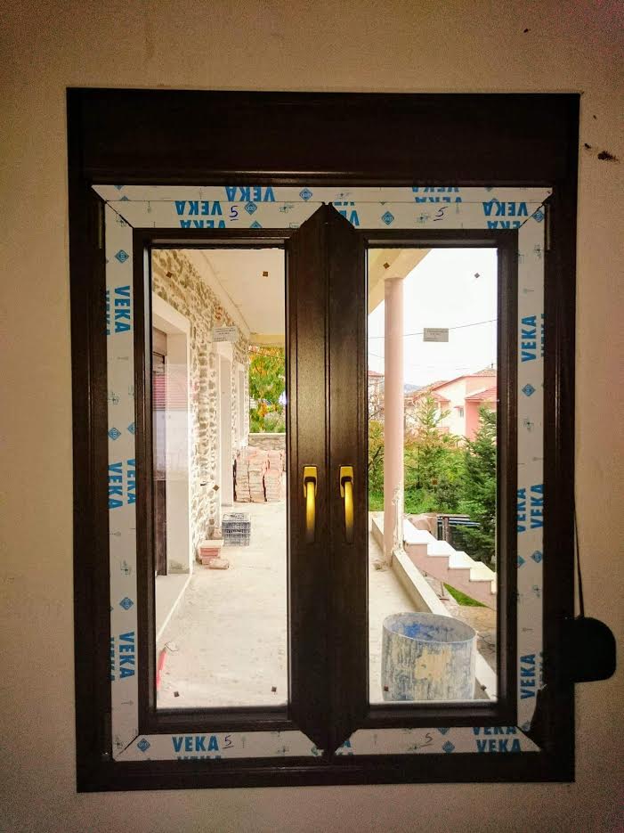 Αναπαλαιωση πετρινης κατοικιας & τοποθετηση κουφωματων pvc Veka ...