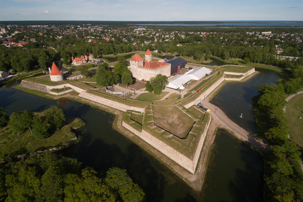 - Paranull -: Kuressaare linnus, Saaremaa.