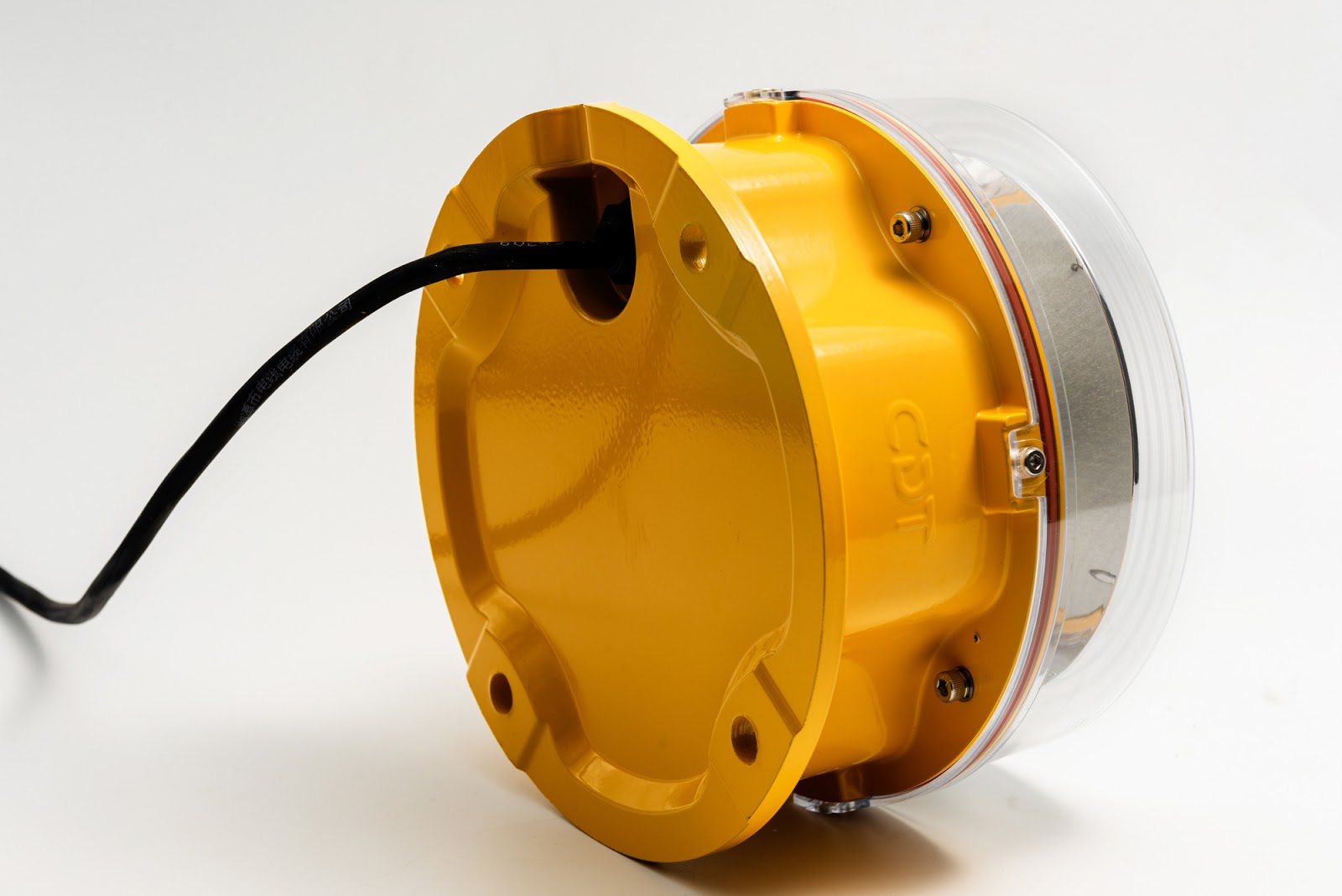 Aviation Red Obstruction Lights Installed in Beijing Airport