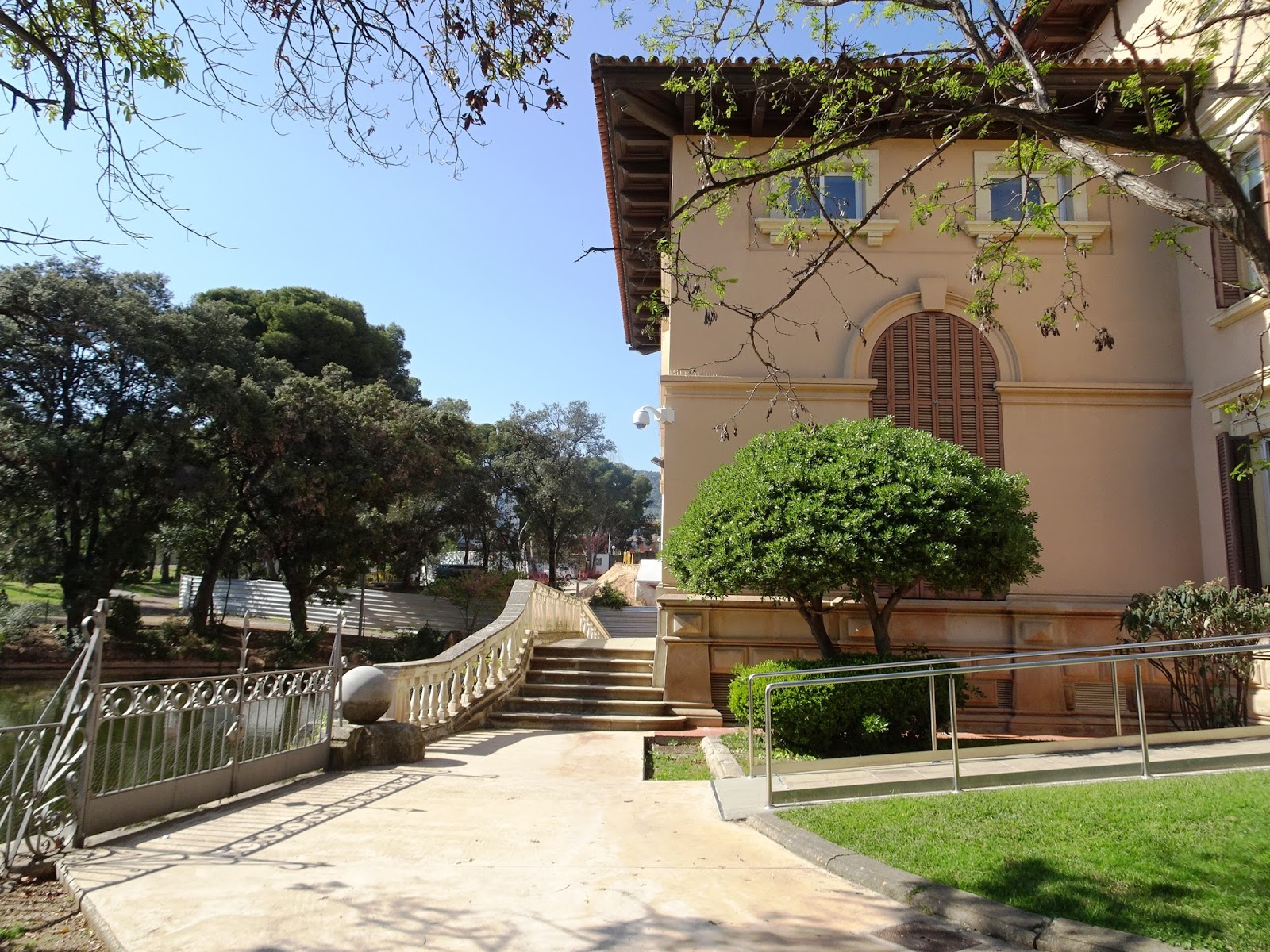 Redescubriendo Barcelona y más allá: 07/04/2017 Torre Girona