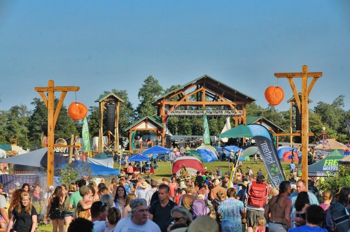 Thrown Under the Love Bus: Fun, Family, and Friends at the Fantastic ...