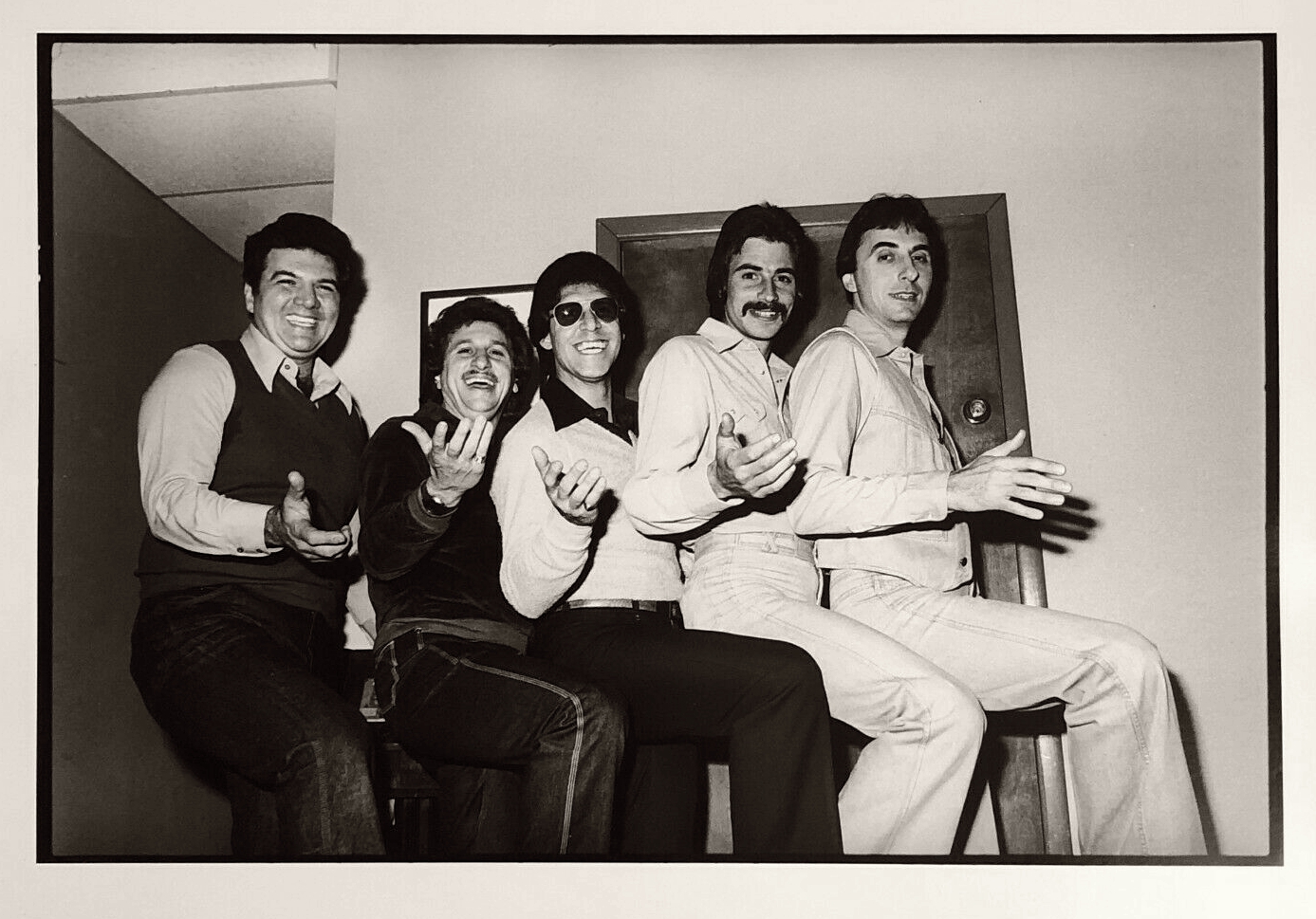 WHITE DOO-WOP COLLECTOR: THE CAPRIS_Darling