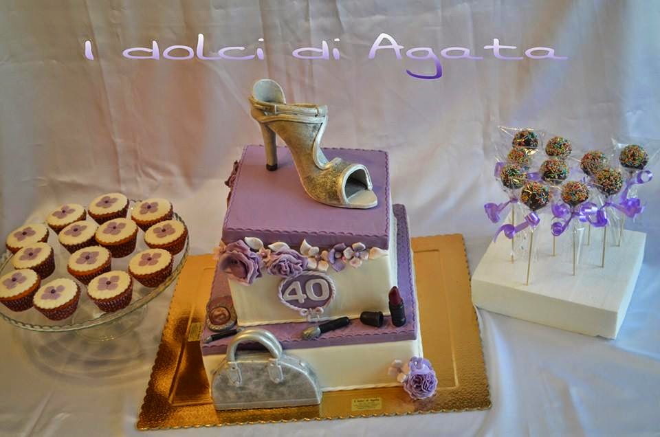 I dolci di Agata... e non solo !!!: Torta fashion con scarpa tacco