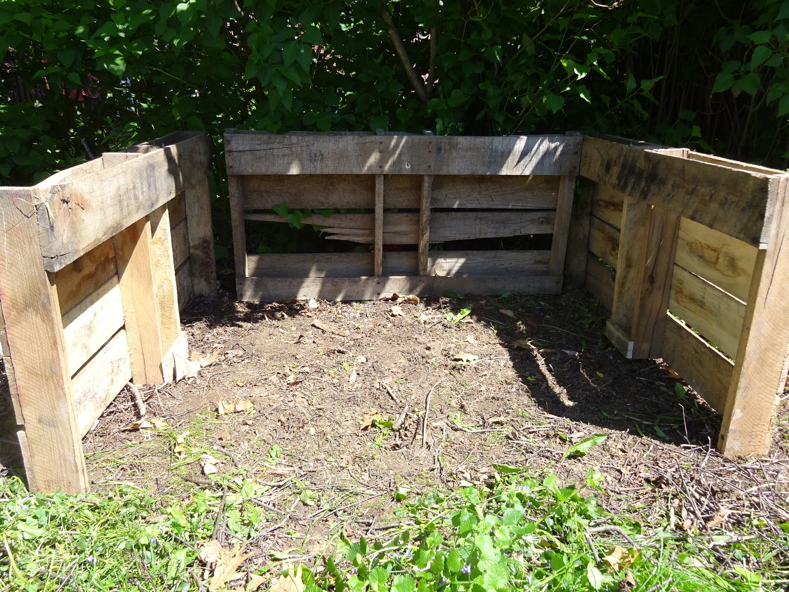 Casa Verde: Lada pentru compost din paleti