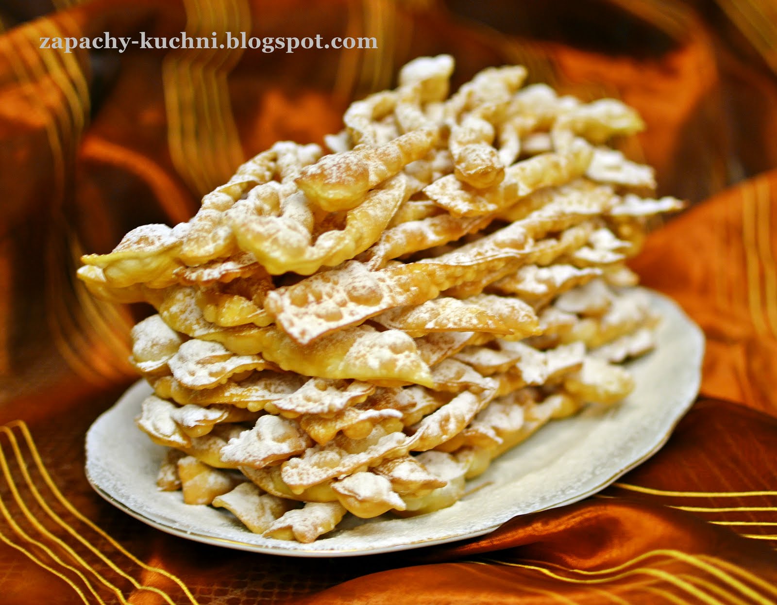 Zapachy Kuchni: Chrust czyli faworki po raz pierwszy