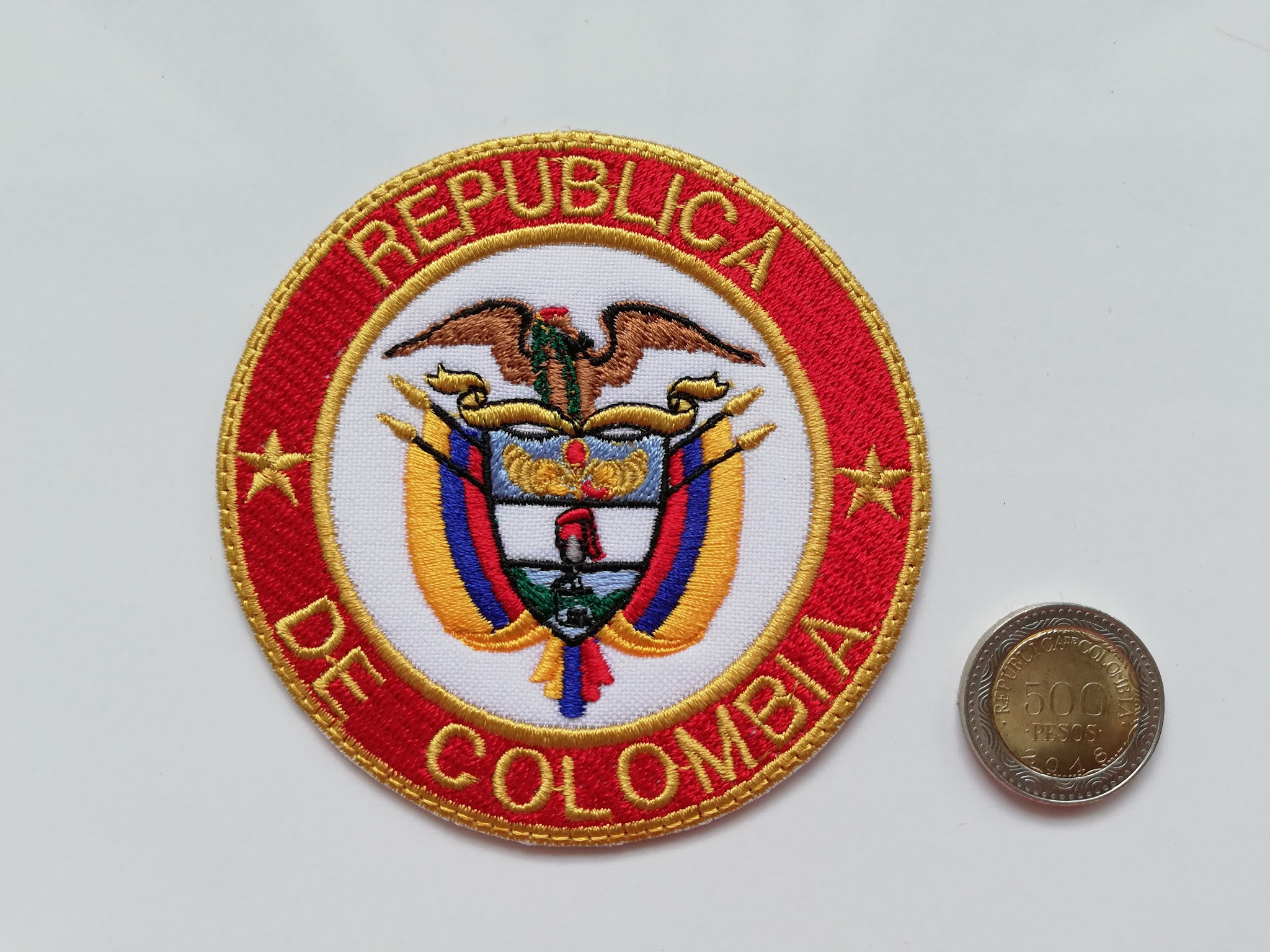 ESCUDO DE COLOMBIA BORDADO