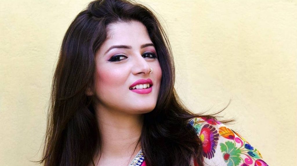 Srabanti Chatterjee affairs, Today Updates, Family Details, Biodata ...