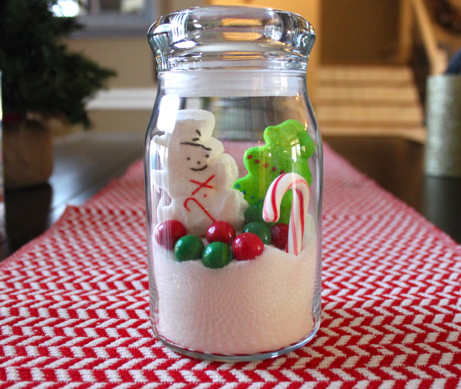 Crafty Texas Girls: Homemade Edible Sugar Snow Globe (A Christmas Craft)