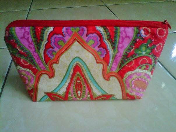 KreasiKainKoe: Dompet Kosmetik Sulam Pita