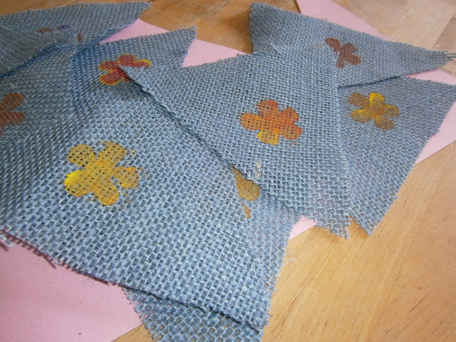 Olga's dreamland: Diy How to make a flag banner
