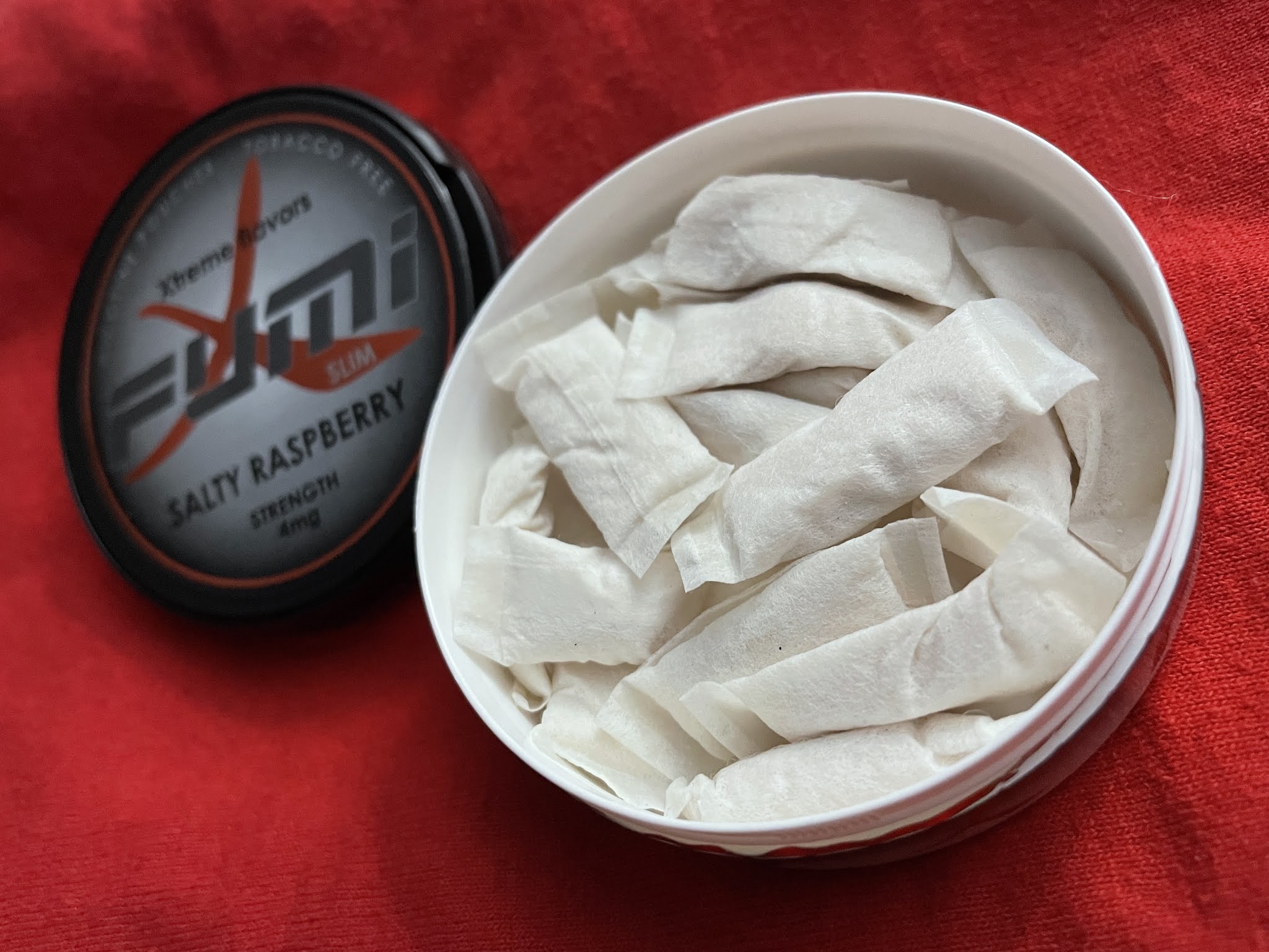 Fumi Nicotine Pouches (Salty Raspberry) - Review. 3 June 2021.