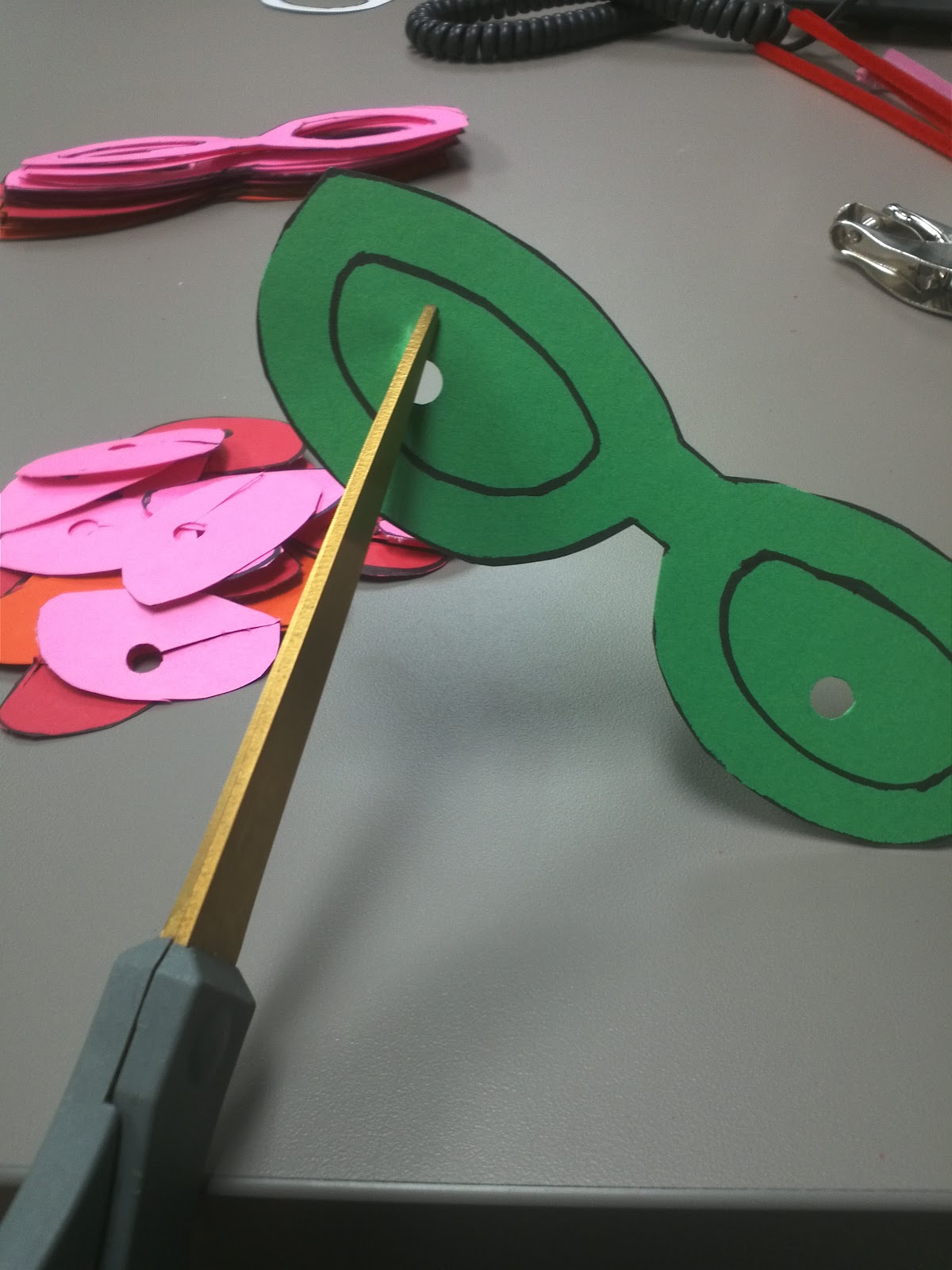 Pattycake Play Date: Two Cool Coyotes Glasses Craft