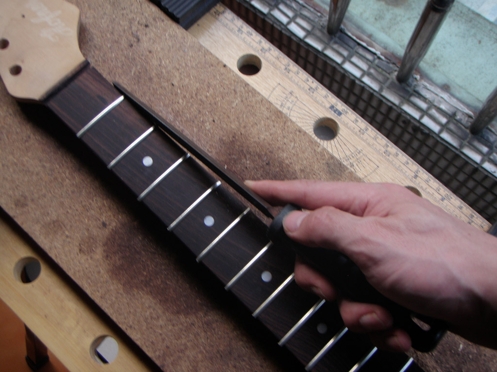 Hofner Colorama II restoration project (part 3) - re-fretting the ...