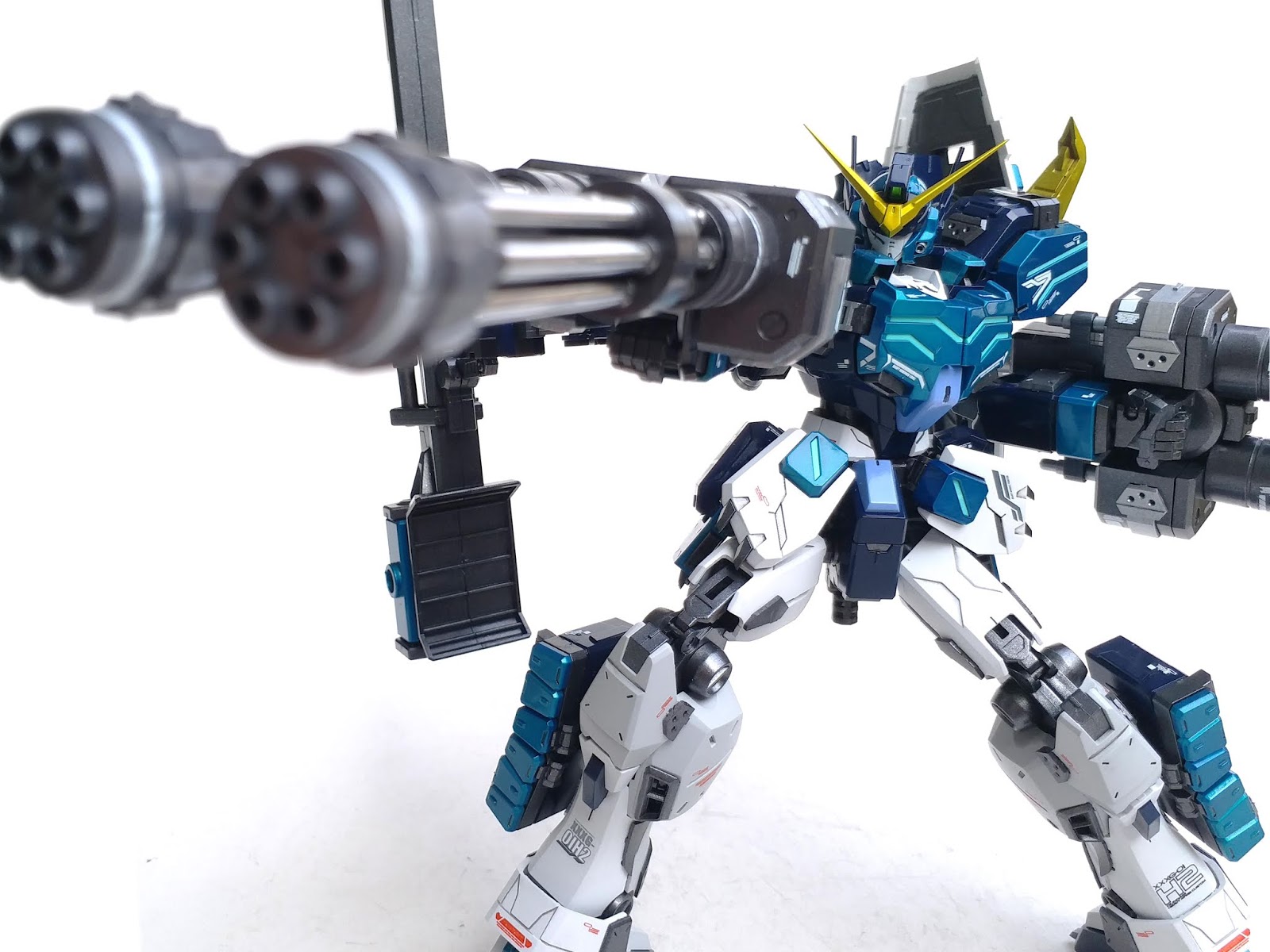 Custom Build: SN 1/100 Gundam Heavyarms Custom EW