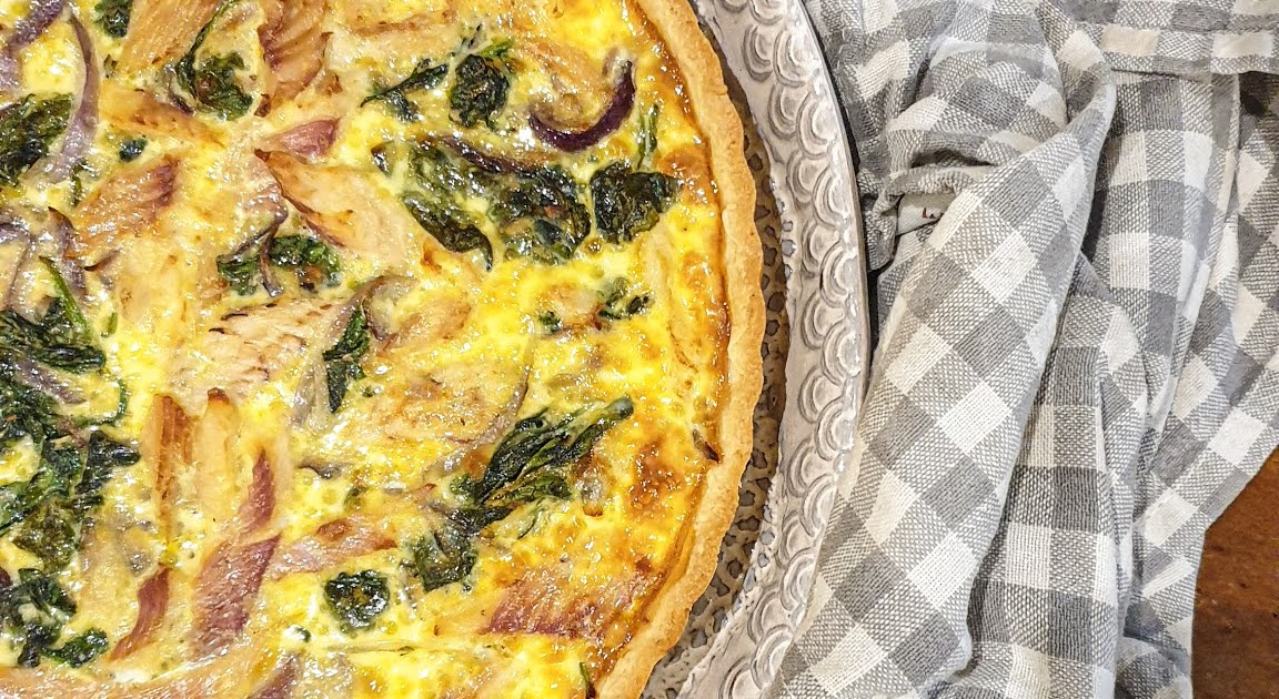 As Minhas Receitas: Tarte de Truta Fumada com Espinafres e Cebola Roxa