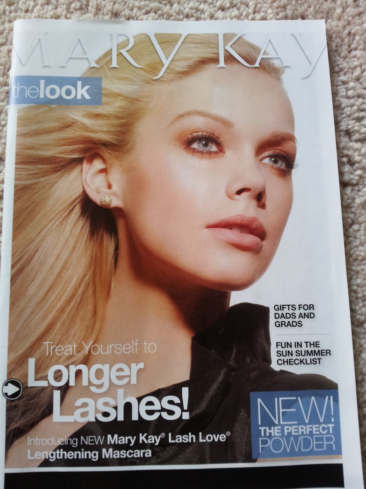 Of Spoons and Lipsticks!!: A pinch of Glamour with Mary Kay VoxBox