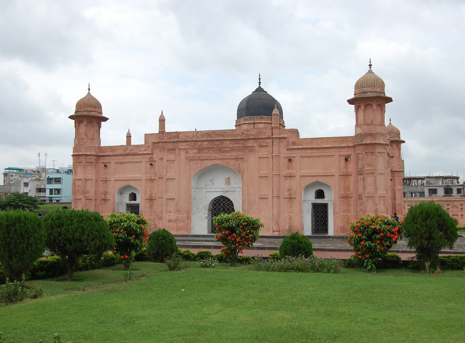 Bangladesh Unlocked: Lalbagh Fort