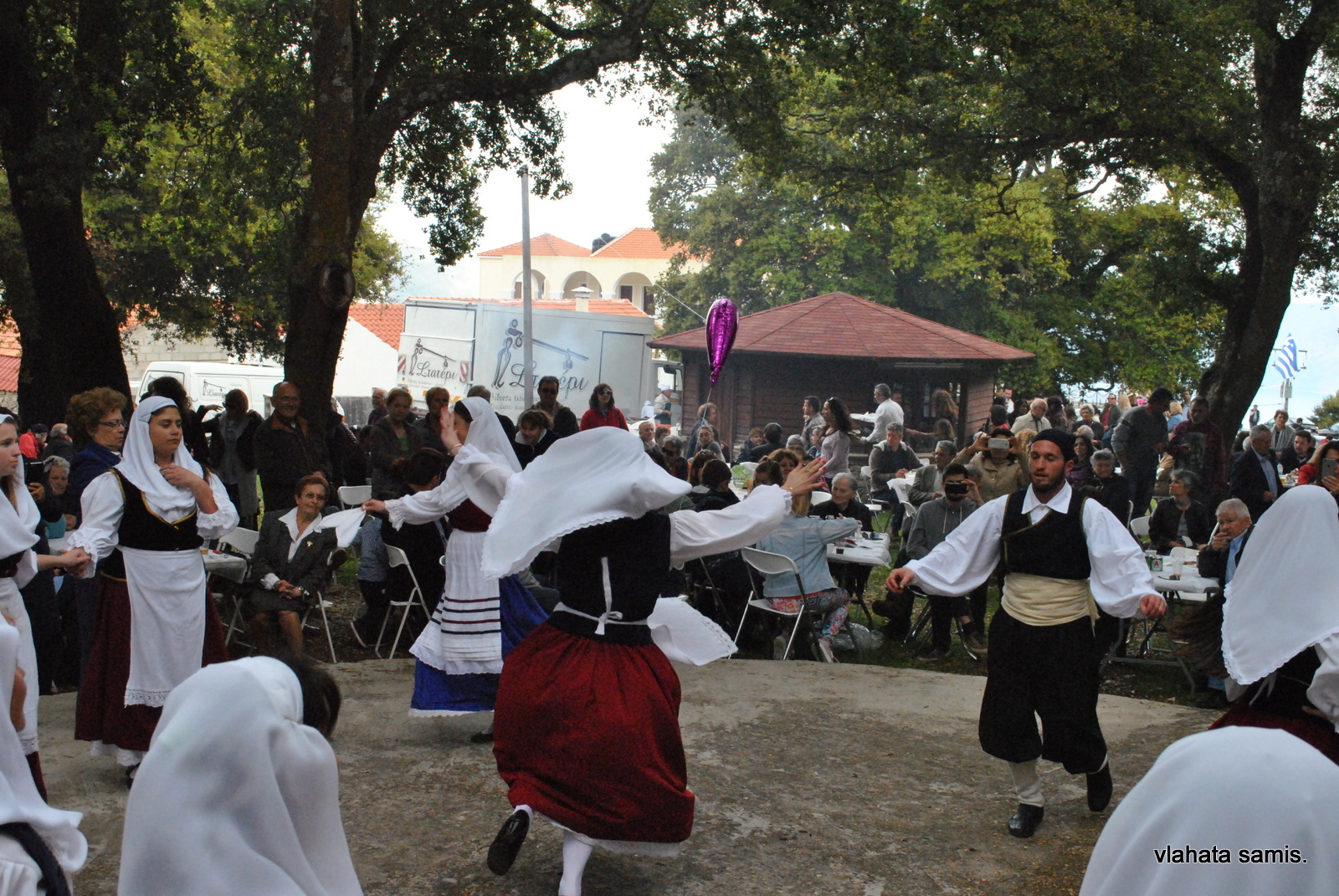 vlahata samis ΚΕΦΑΛΟΝΙΑ: Το πανηγύρι στα Θέματα.