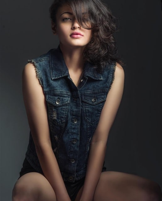 Mumbai Beautiful Artists Girl Bombay