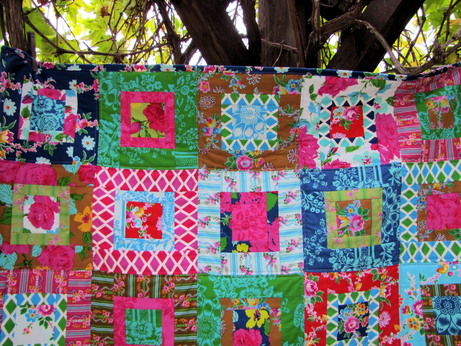 Monique's Stitches: Flower Boxes Quilt