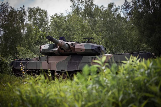The Dead District: First two Leopard2PL MBTs have been officially taken ...