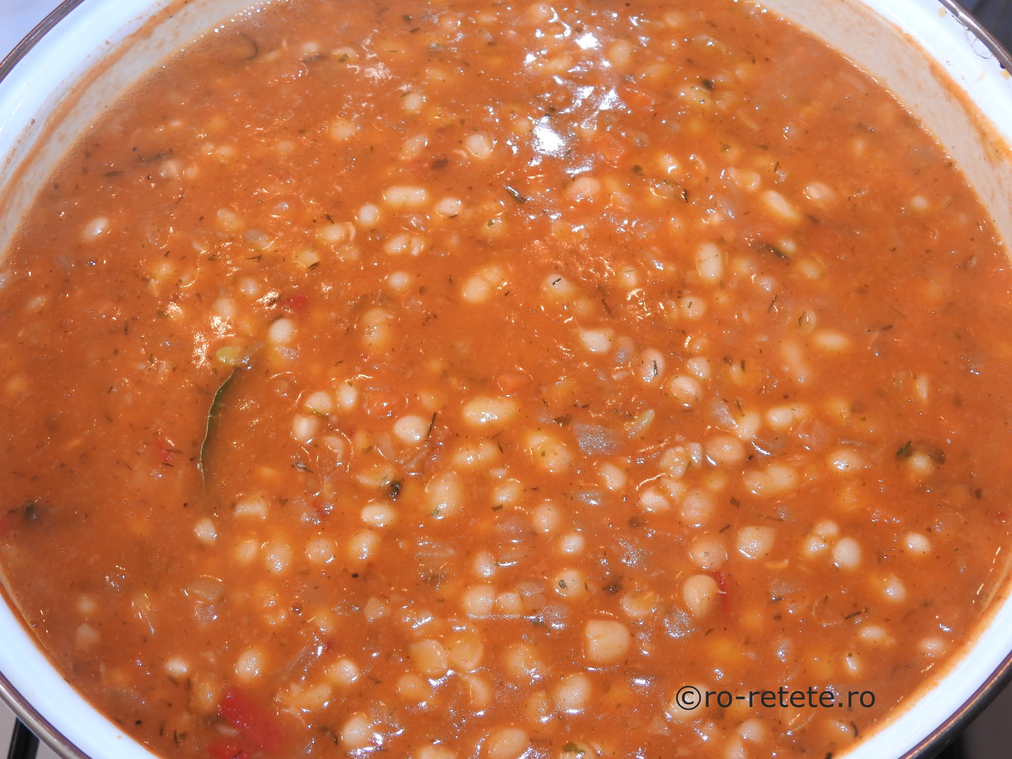 Fasole in paine reteta | RO-Retete.ro