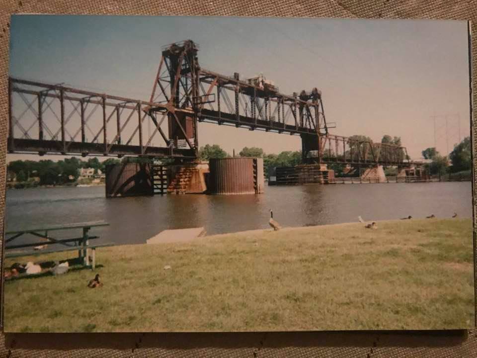 Industrial History: 1898 IR/BN/CB&Q/OO&FRV Bridge over Illinois River ...