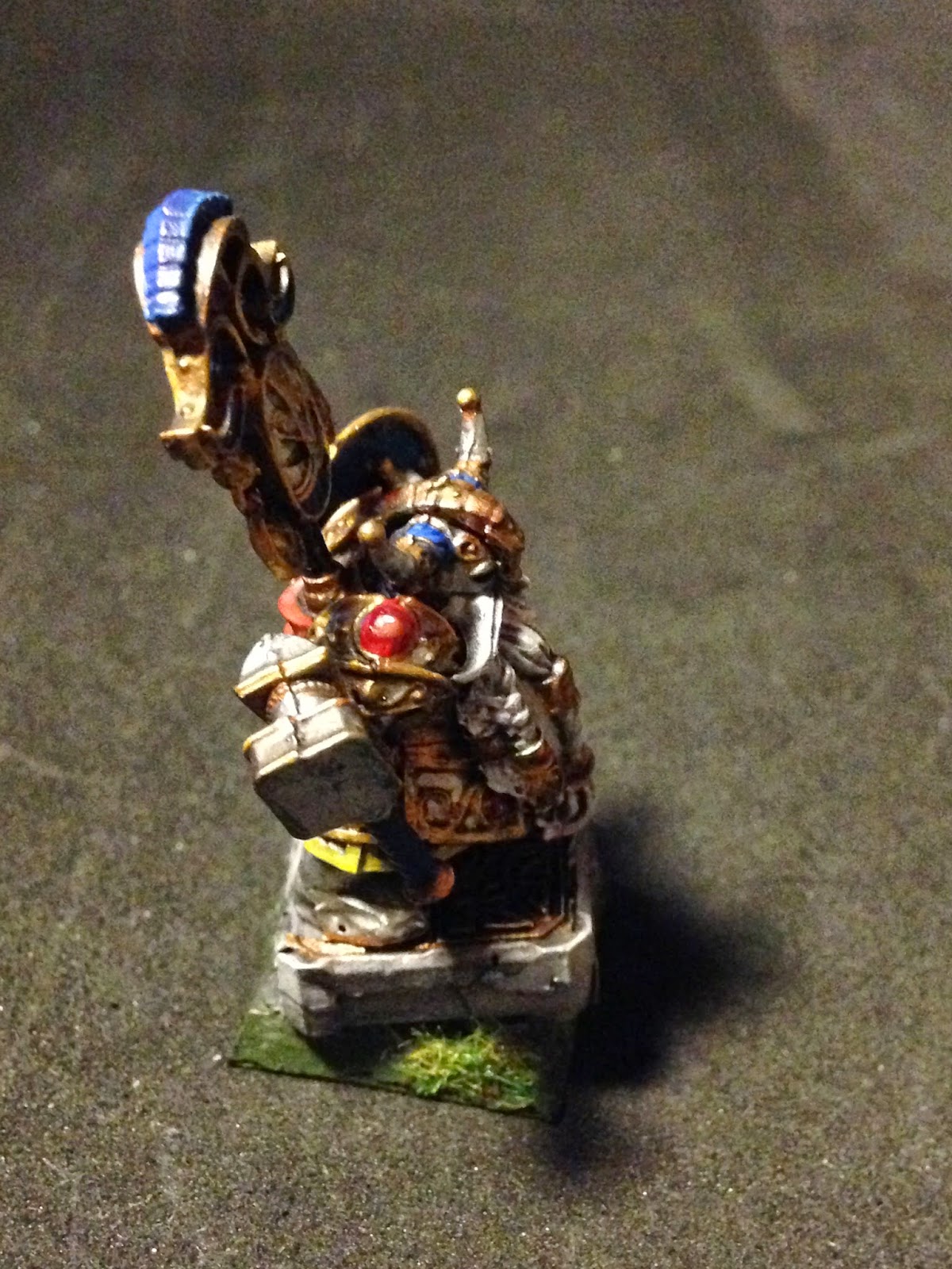 Valhalla Miniatures: Belegar, Martillo de Hierro / Belegar, Ironhammer