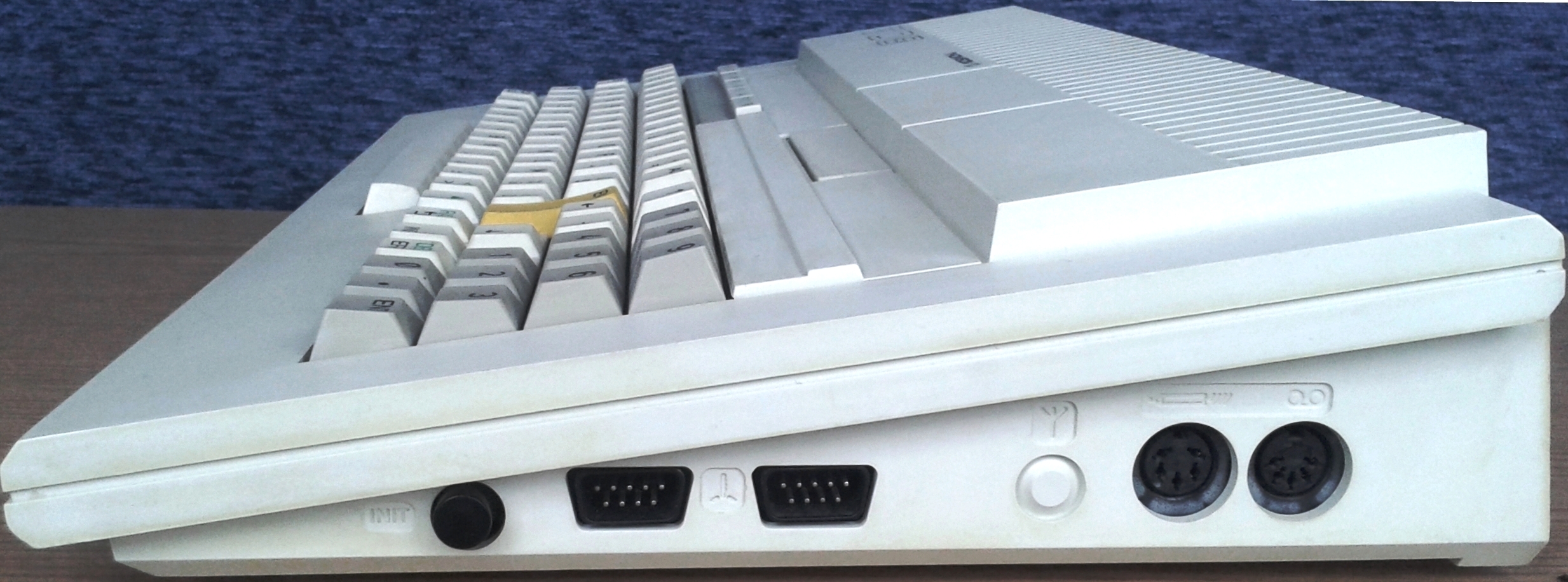 Retro Ordenadores Orty: Ordenador Thomson TO8 (1986)