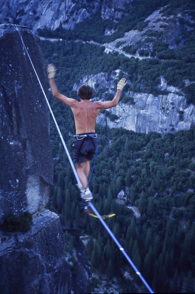 URBONETI: SLACKLINE EN YOSEMITE