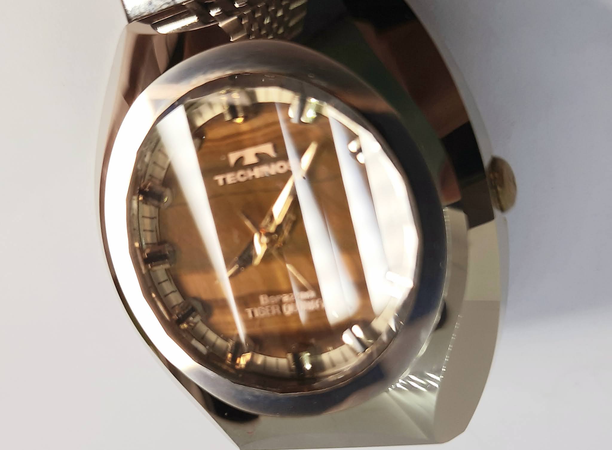 Đồng hồ technos borazon tiger quartz