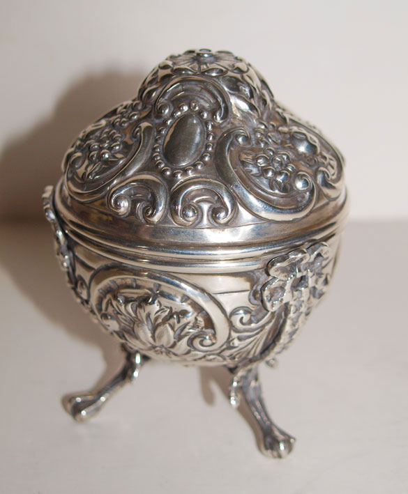 Silver: Rare Solid Silver Victorian String Holder - London 1895