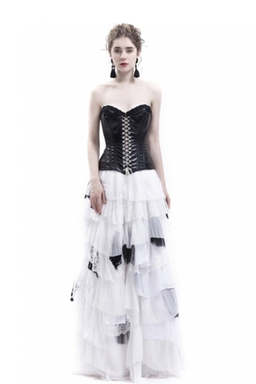 It's me, Tijana: Gothic White Wedding Dress
