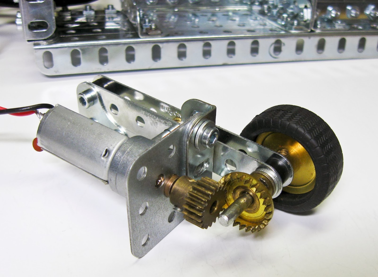 Ralph and Sue's Meccano News: Power for the Beam Engine