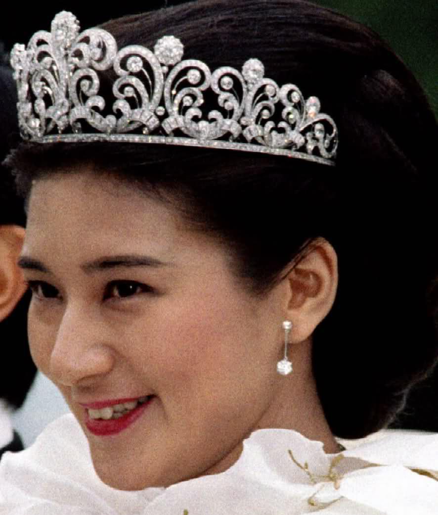 Tiara Mania: Empress Michiko of Japan's Diamond Scroll Tiara