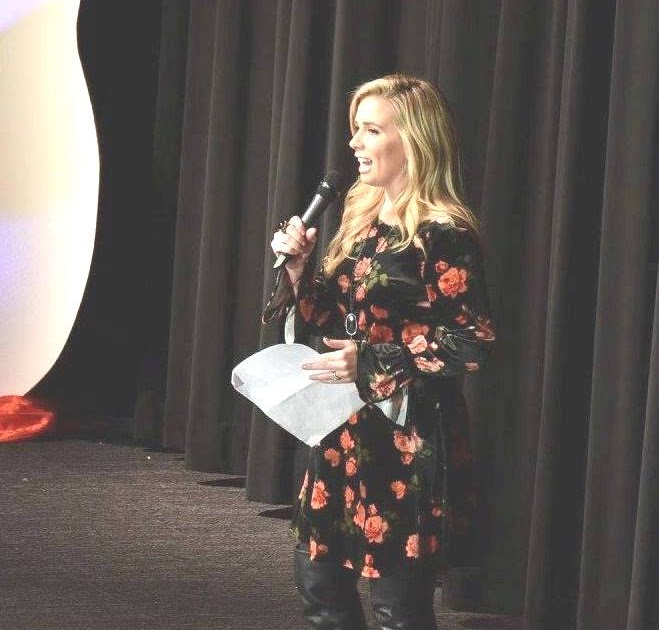 THE APPRECIATION OF BOOTED NEWS WOMEN BLOG : MORGAN FOGARTY LOOKS ...