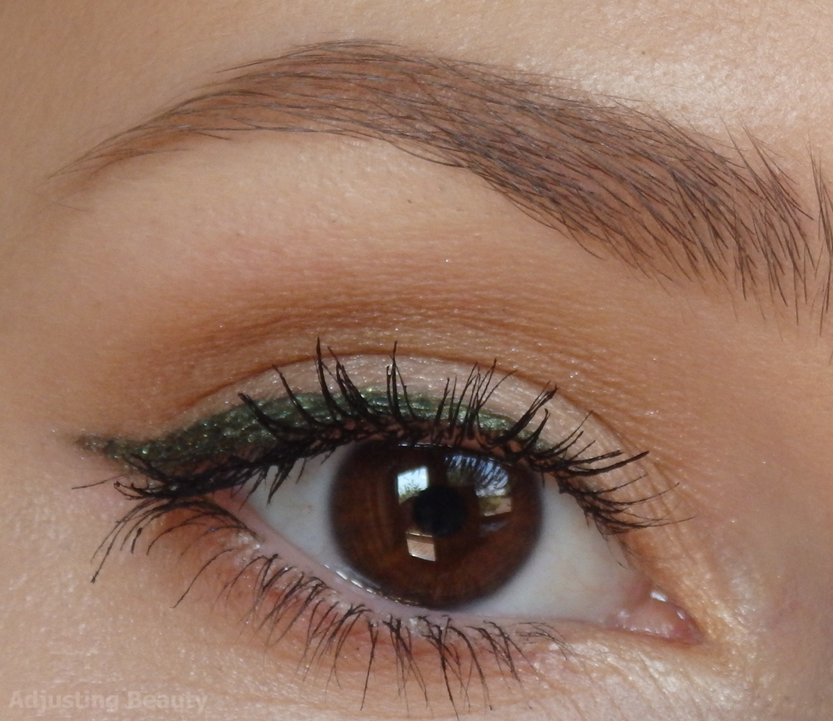 Red Glitter Lips - Adjusting Beauty