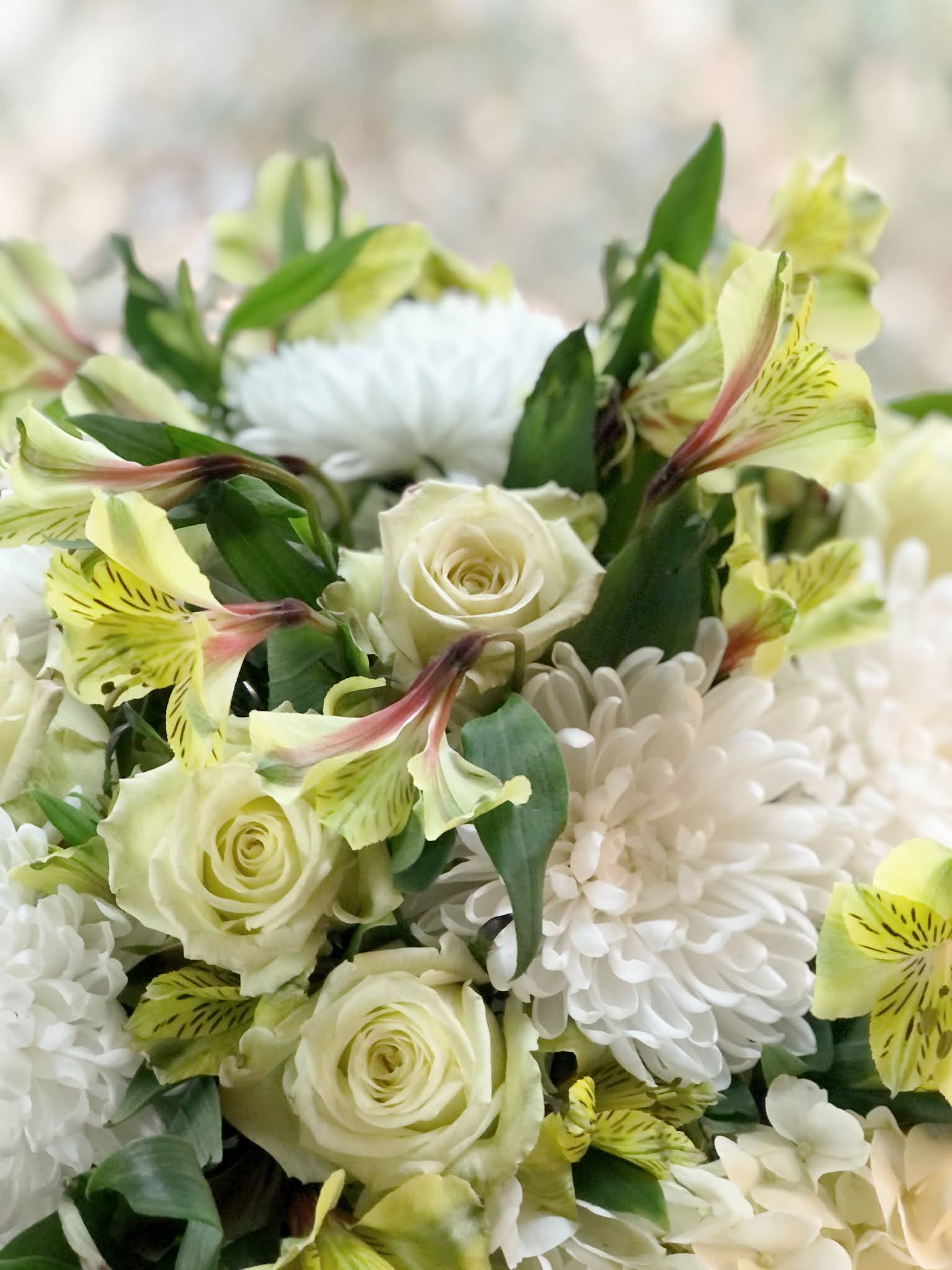 DesignsandEvents: A March Inspired Floral Arrangement