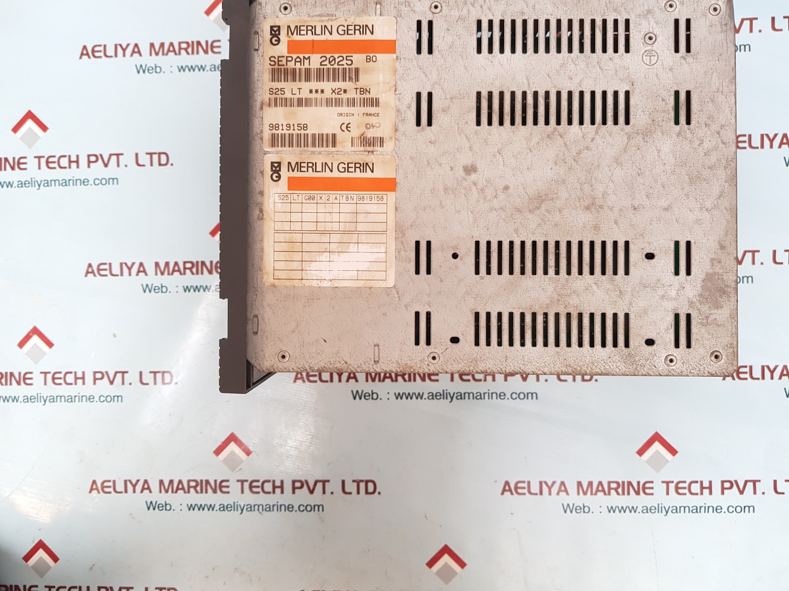 SCHNEIDER / MERLIN GERIN SEPAM 2000 PROTECTION RELAY - Aeliya Marine