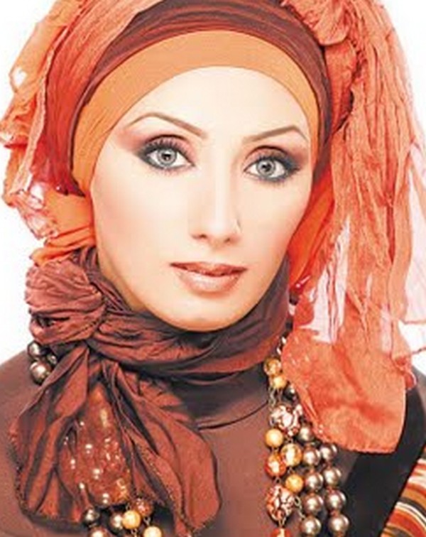 How Hijab Enhances Your Beauty | Fashion Gossips
